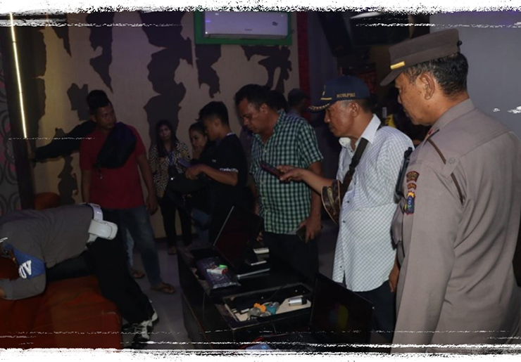 Diduga Bocor, Razia Tempat Karaoke di Kisaran Sepi - Delinewstv