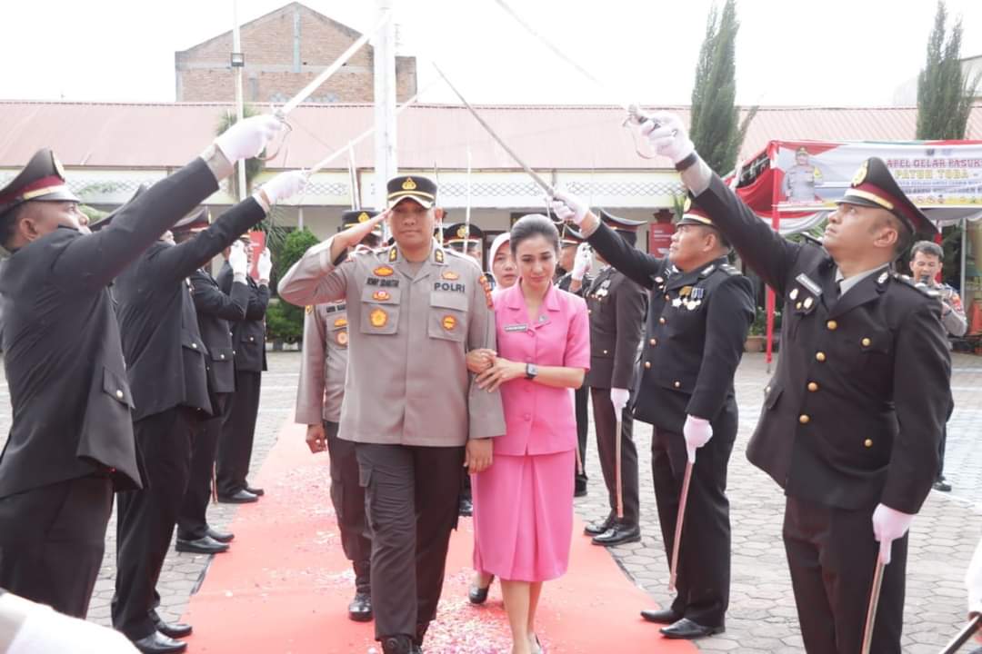 Pisah Sambut Kapolres Tanah Karo, AKBP Wahyudi Rahman Gantikan AKBP ...